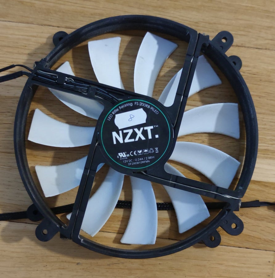 Se produkter som liknar NZXT FS-200RB-OLED 200mm fläkt på Tradera ...