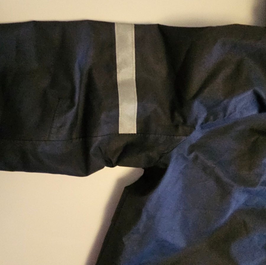Mycket fin FIX marinblå överdragsjacka, vatten-.. | Köp på Tradera ...