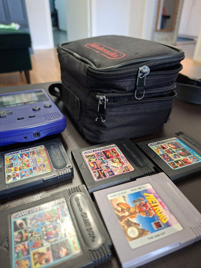Nintendo Game Boy Color med väska och spel | Köp på Tradera (737072967)