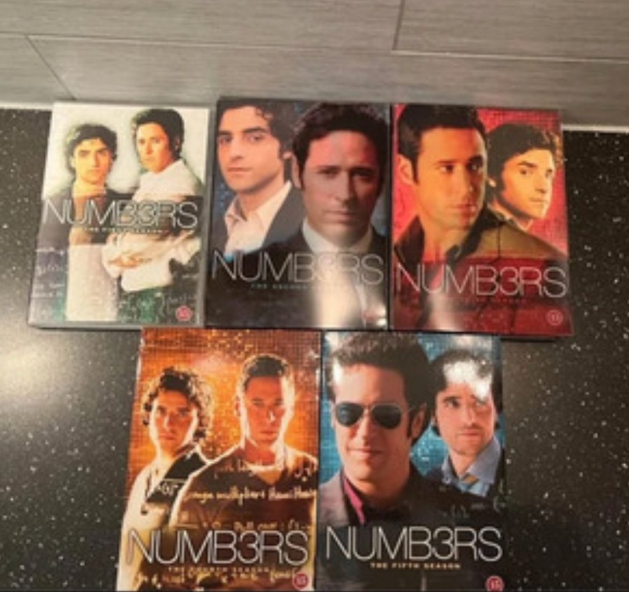 NUMB3RS Säsong 1-5 DVD Box | Köp på Tradera (695617589)
