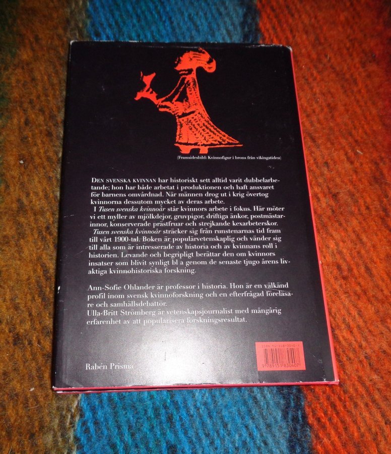 TUSEN SVENSKA KVINNOÅR av Ann-sofie Ohlander oc.. | Köp på Tradera (696737800)