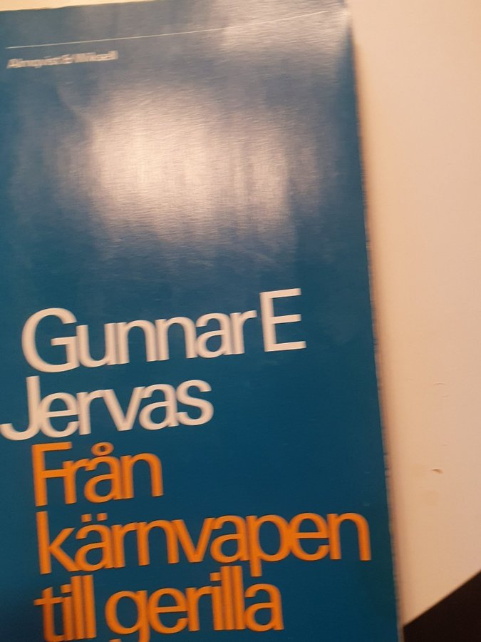 Från kärnvapen till gerilla | Köp på Tradera (709305389)
