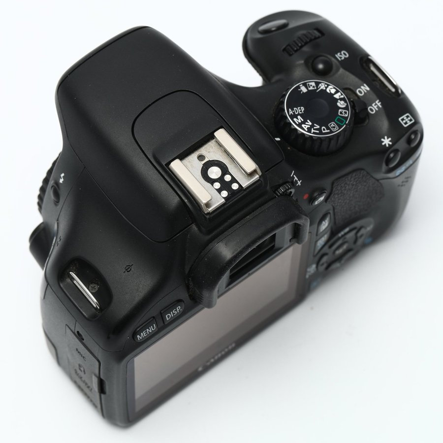 Canon EOS 550D med batterigrepp och 4st batterier