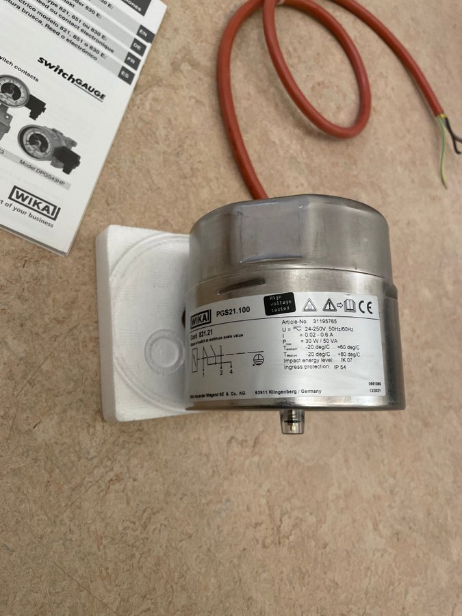 Se produkter som liknar Tryckmätare PGS21.100 WIKA på Tradera (690795585)