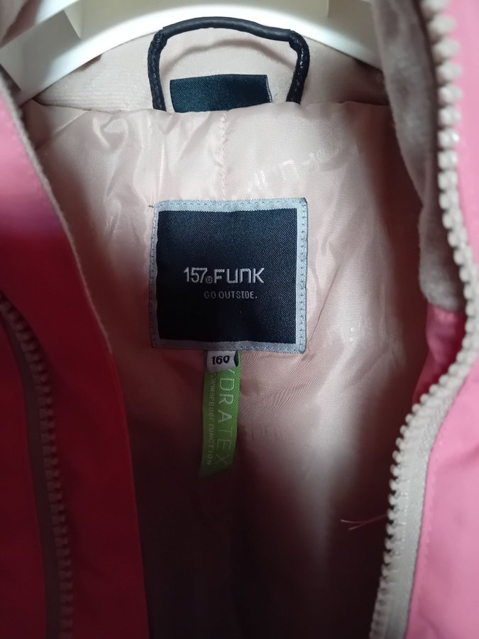 Se produkter som liknar 157 Funk rosa jacka, storlek .. på Tradera ...