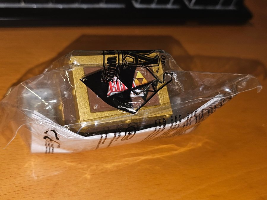 Förhandsbokningsbonus för The Legend of Zelda A.. | Köp på Tradera ...