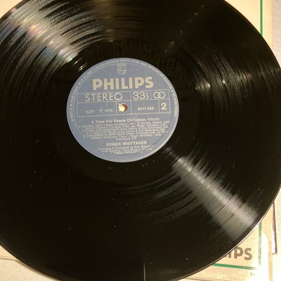 The Roger Whitaker christmas album | Köp på Tradera (708501919)