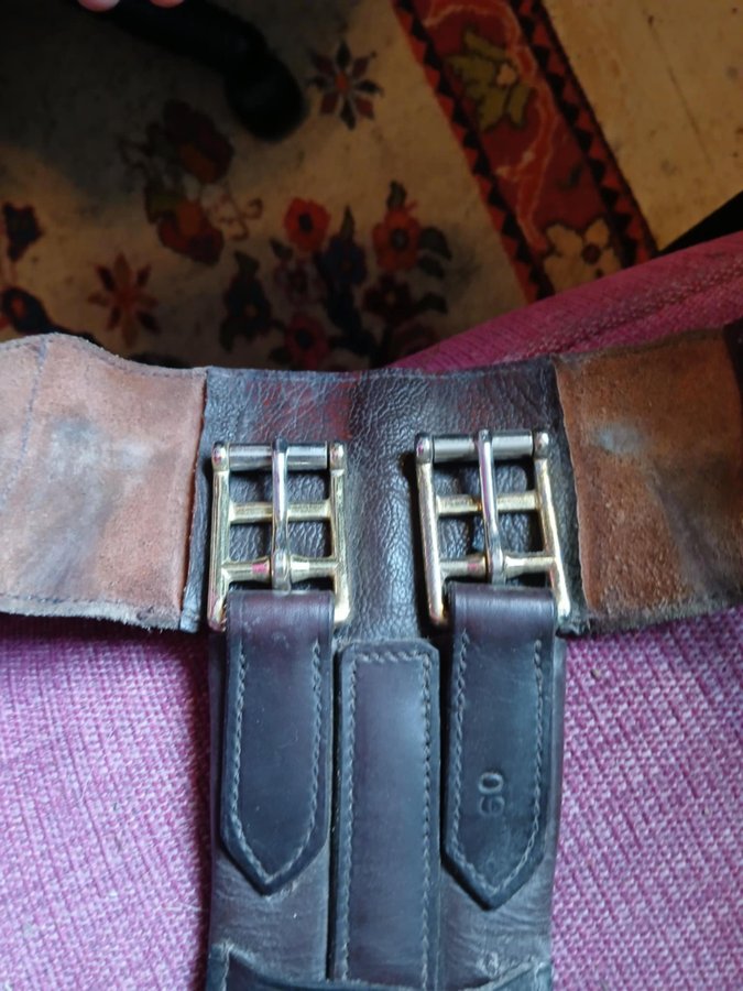 Sadelgjord i läder | Köp på Tradera (711135412)