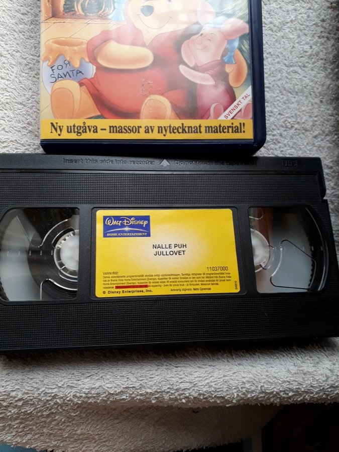 Walt Disney - Nalle Puh Jullovet - VHS | Köp på Tradera (603864742)