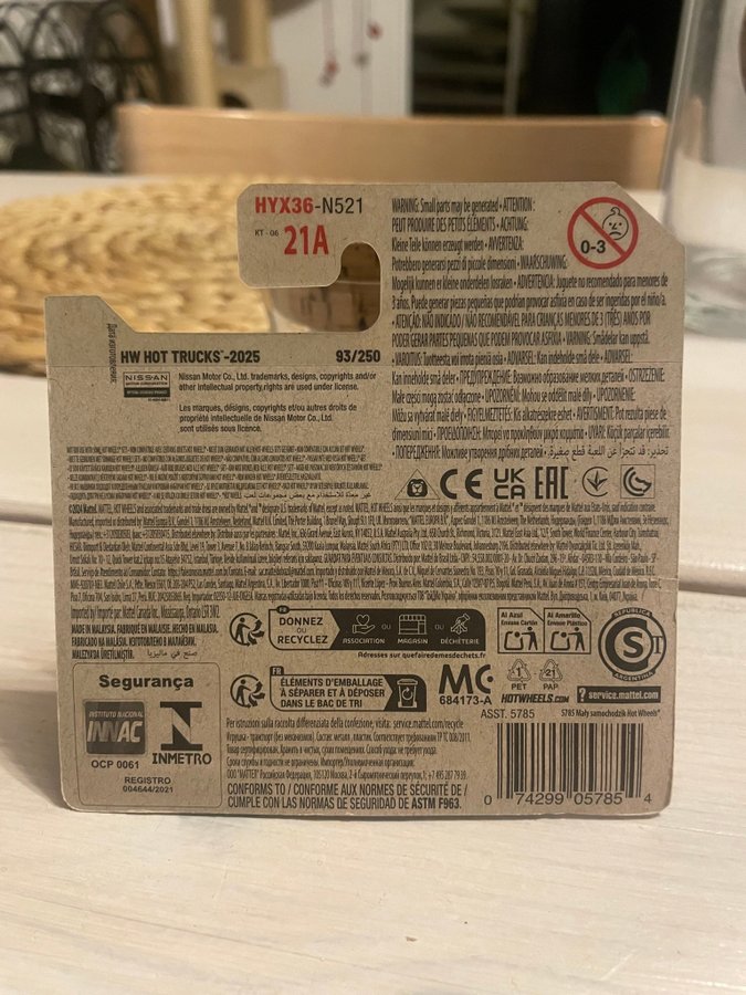 Hot Wheels 1975 Datsun Sunny Truck (B120) | Köp på Tradera (701424898)