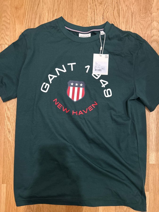 Gant Graphic SS T-shirt M Grön NY | Köp på Tradera (734124748)