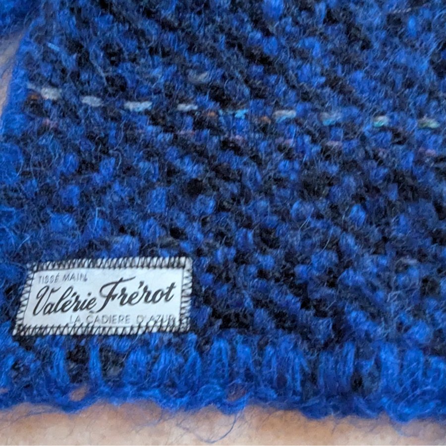 Vintage ull luv halsduk Hood scarf Valérie Frérot | Köp på Tradera ...