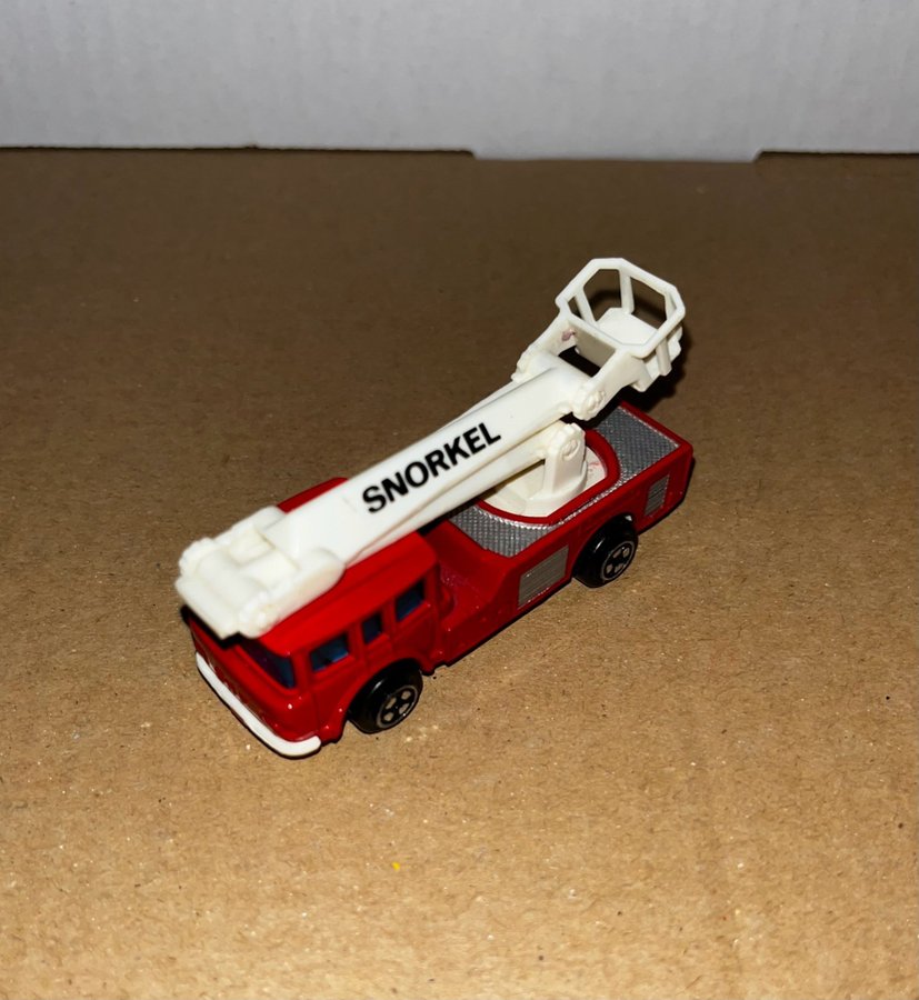 Simon "Snorkel" Fire Truck 3 | Köp på Tradera (711934411)
