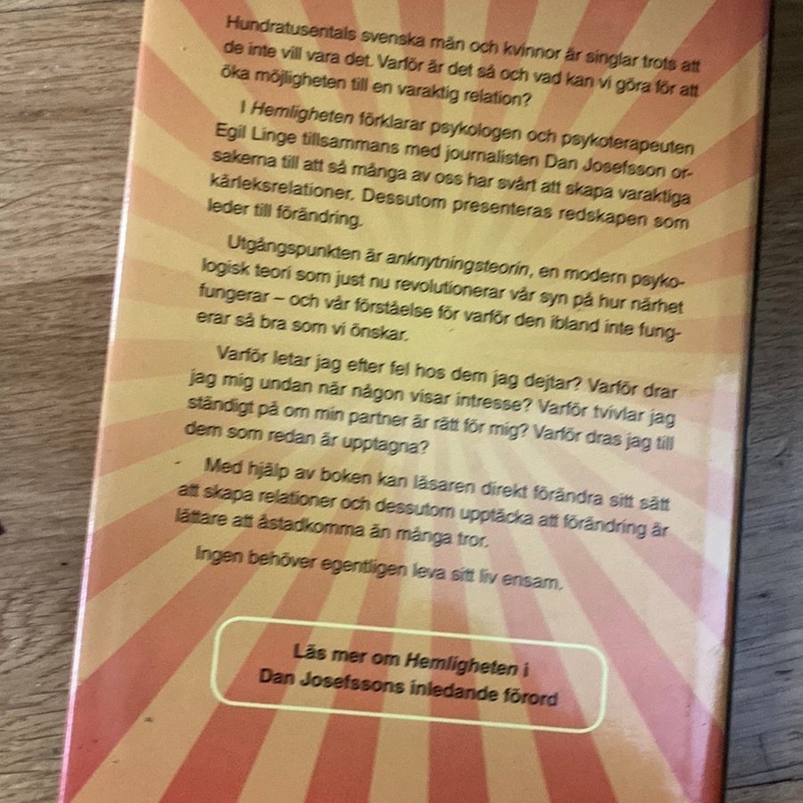 Se produkter som liknar Hemligheten av Dan Josefsson .. på Tradera ...