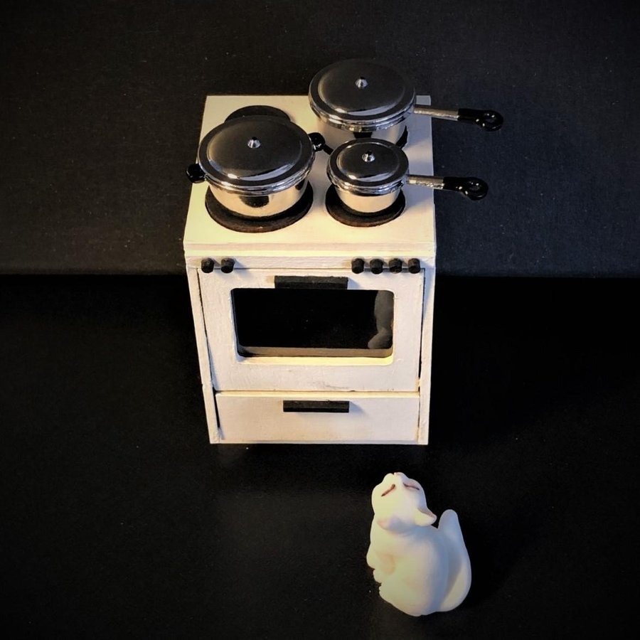 Kastrullset kastruller med lock i metall docksk.. | Köp på Tradera ...