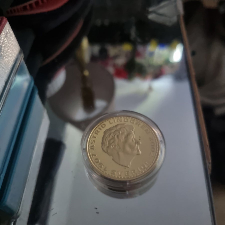 Astrid Lindgren Pippi Långstrump minnesmedalj | Köp på Tradera (736833738)