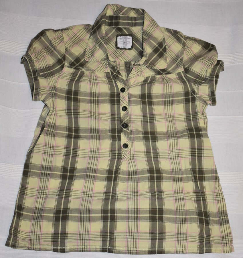 Tre kortärmade blusar strl 122-128 H&M och Kapp.. | Köp på Tradera ...