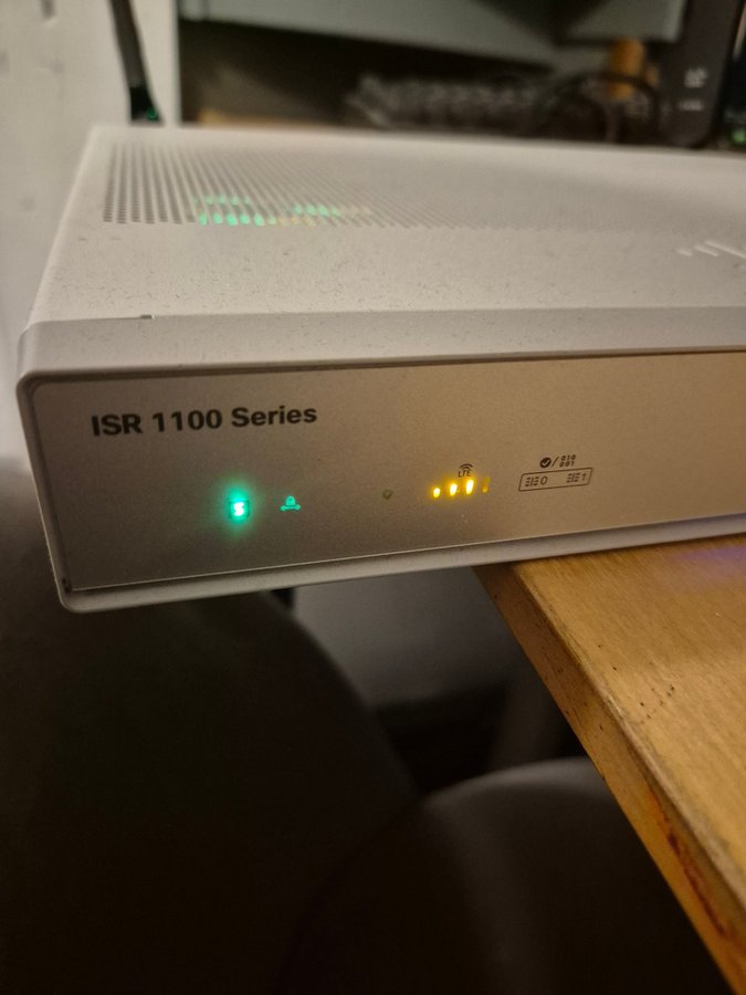 Se produkter som liknar Cisco 1111-8p lte 4g router på Tradera (693307756)