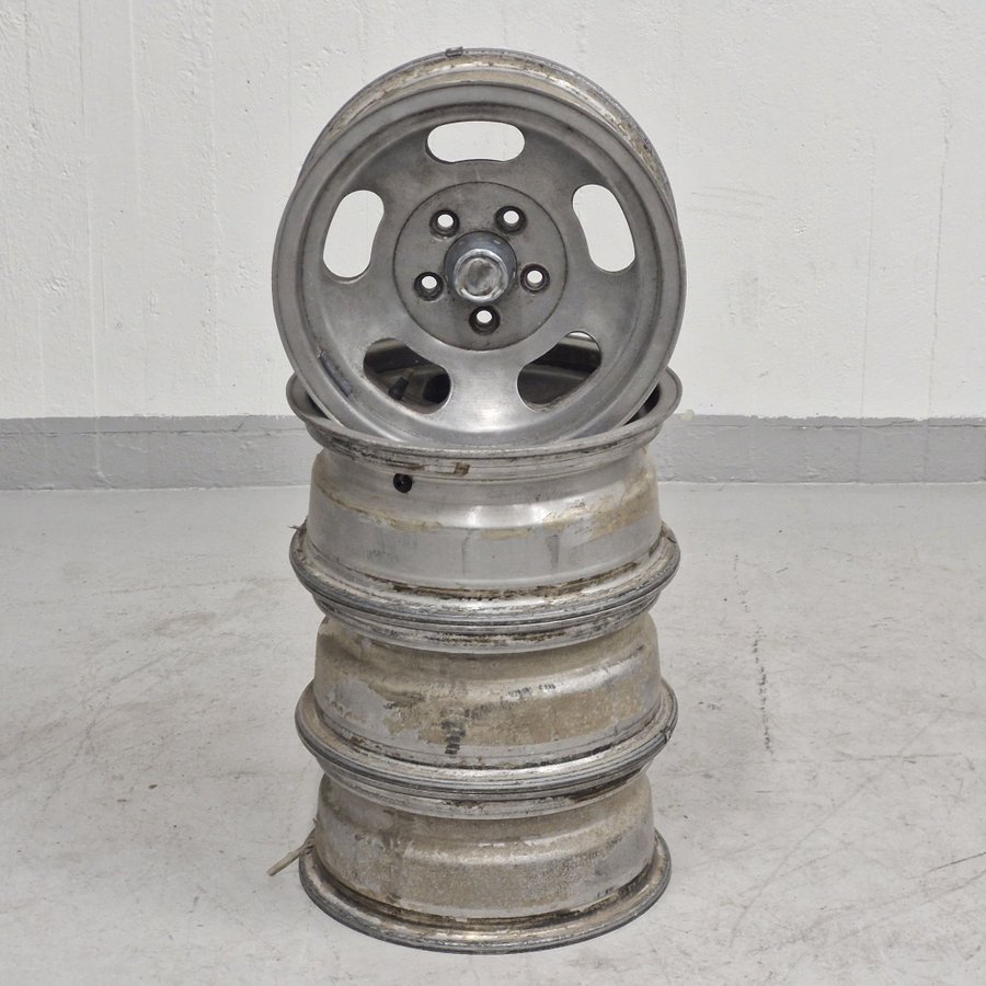 4 st. Aluminiumfälgar - Hot R.. | Köp från Auktionsbyra på Tradera ...