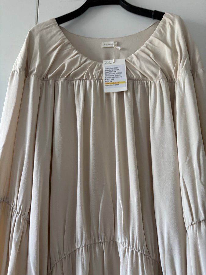 By Malene Birger “Enessa” klänning – sample, st.. | Köp på Tradera ...