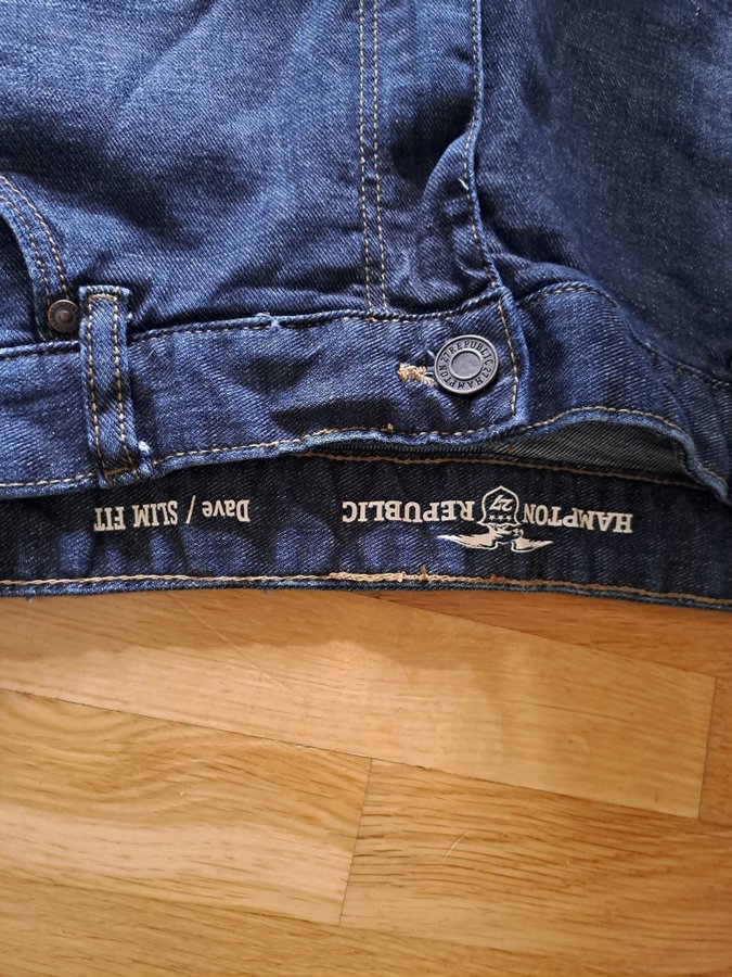 Hampton Republic 27 blåa jeans, storlek W38 L30 | Köp på Tradera ...