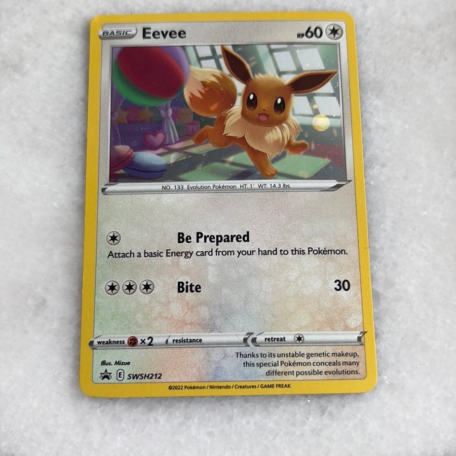 Se produkter som liknar Eevee Pokémonkort på Tradera (715981869)