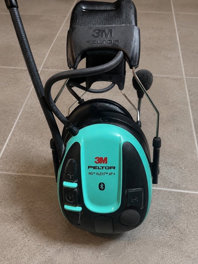Se produkter som liknar 3M PELTOR WS™ ALERT™ XP+ Blue.. på Tradera ...