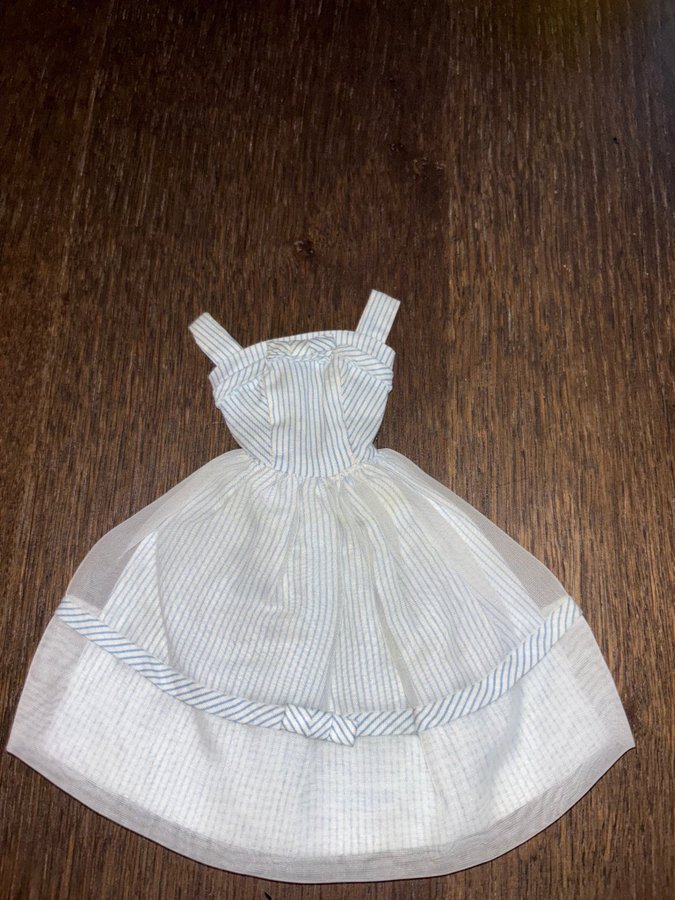 Barbie Klänning movie date | Köp på Tradera (711034288)