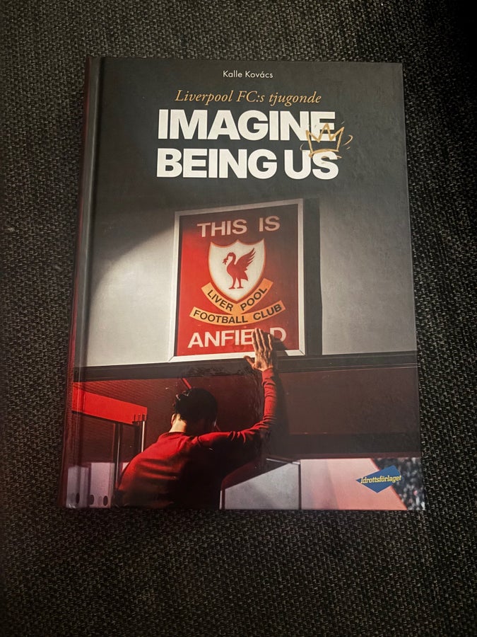 Se produkter som liknar Liverpool Bok, Imagine Being .. på Tradera ...