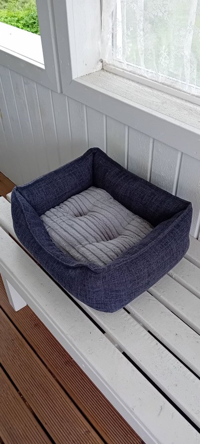 En ny mjuk och go' katt, hundbädd, säng, koja, .. | Köp på Tradera ...