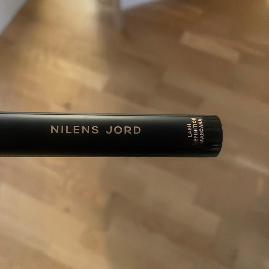 Nilens Jord Lash Definition Mascara | Köp på Tradera (711690845)