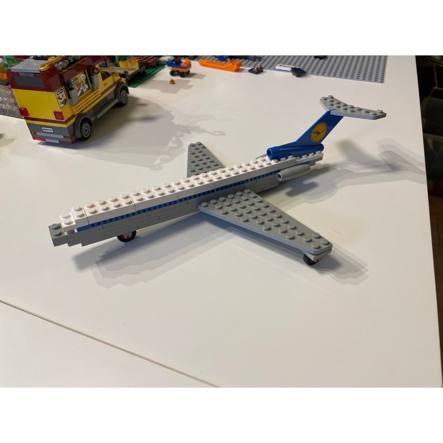 Lego Boeing 727
