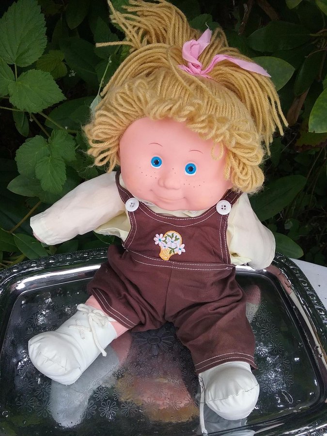 Flower patch kids dol.. | Köp från kidzorama_handelshus på Tradera ...