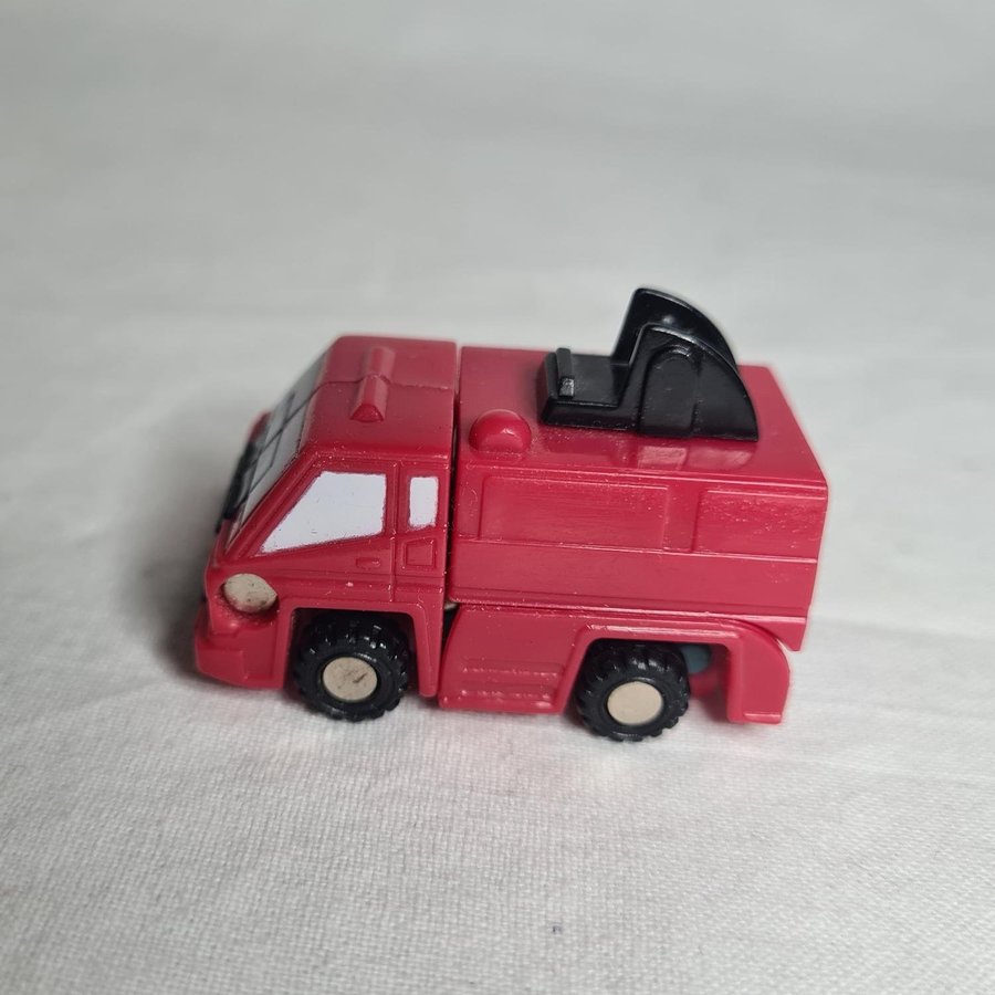 Rosa bil Transformers Mic.. | Köp från WeEnJoiFilmoPryl på Tradera ...
