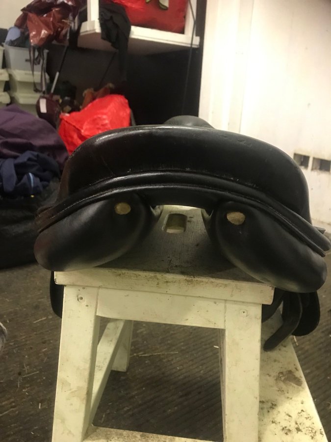 Se produkter som liknar Hopp sadel Rolf Stenberg på Tradera (655682631)