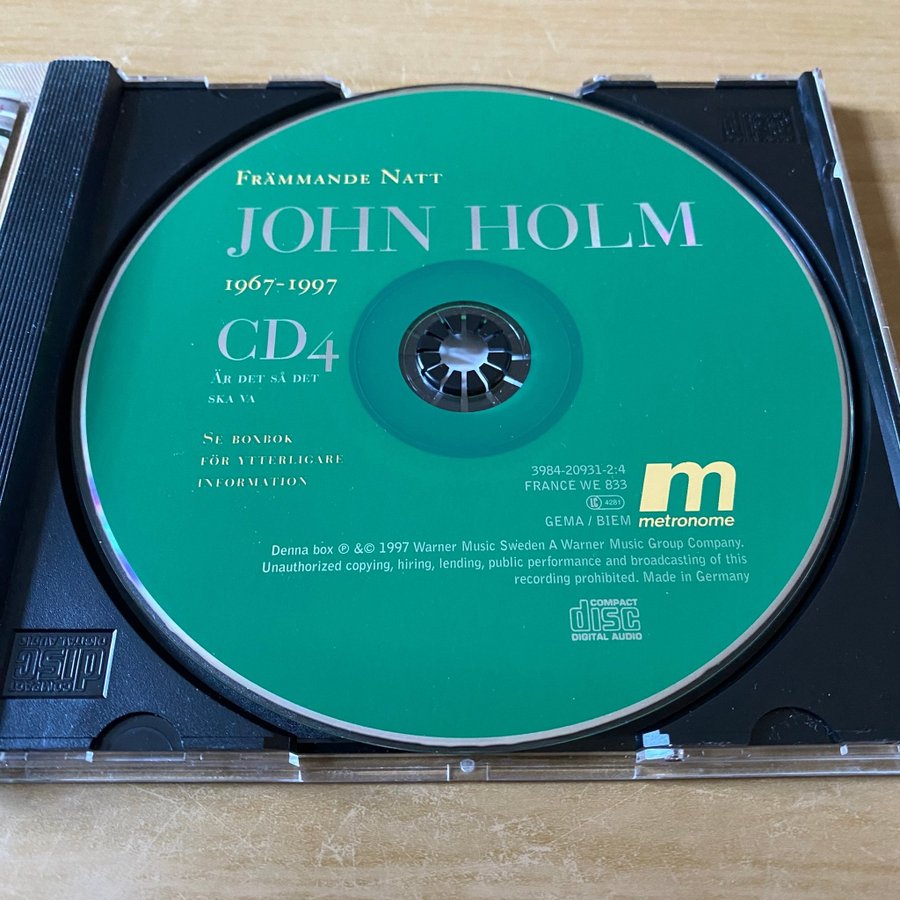 Se produkter som liknar John Holm - Främmande Natt. Ä.. på Tradera ...
