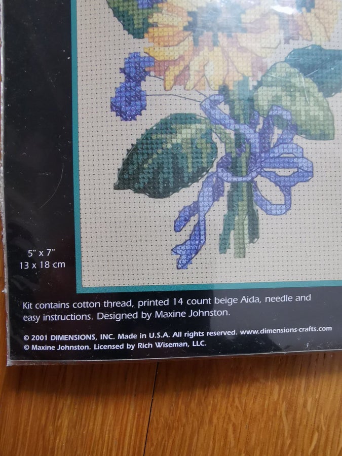 Komplett broderi Dimension solrosor | Köp på Tradera (732243559)