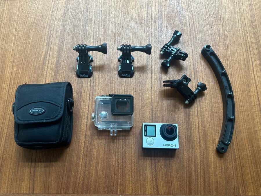 GoPro HERO4 Silver med tillbehör, case och fodral | Köp på Tradera ...