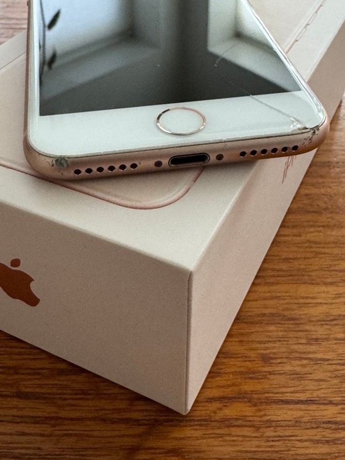 Se produkter som liknar iPhone 8 Rose Gold 64GB på Tradera (683542449)