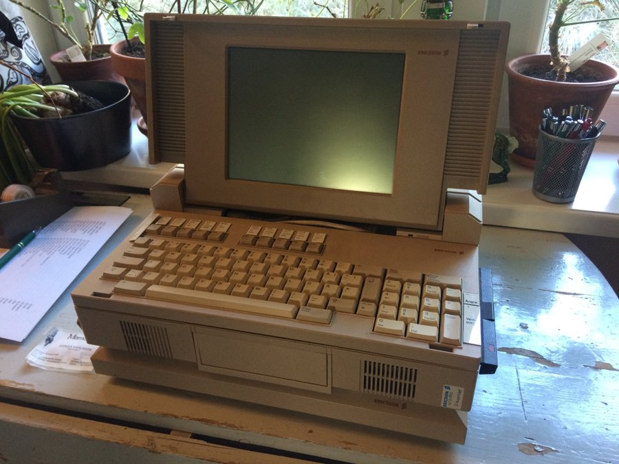 Se produkter som liknar Ericsson Portable PC på Tradera (695547035)