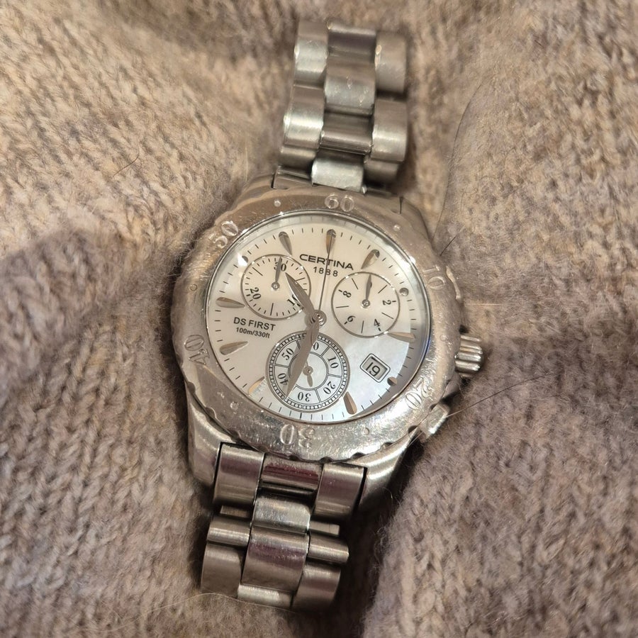 Certina DS First Chronograph Kvarts damklocka | Köp på Tradera (736479641)
