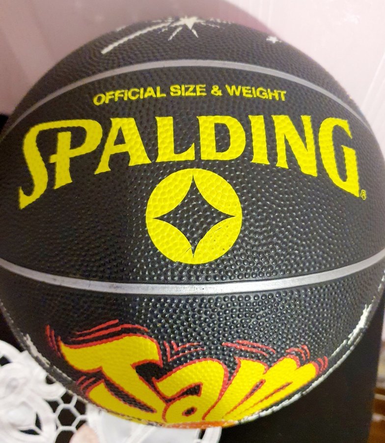 Vintage SPALDING NBA från 1988 | Köp på Tradera (700166832)
