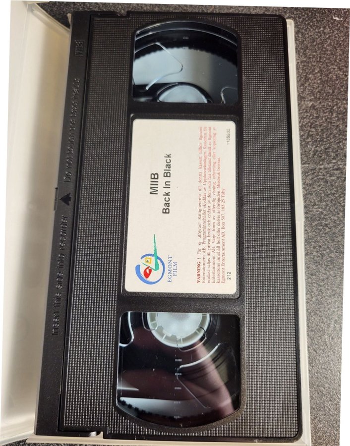 VHS-Men in Black II -Samfrakt | Köp på Tradera (709423770)