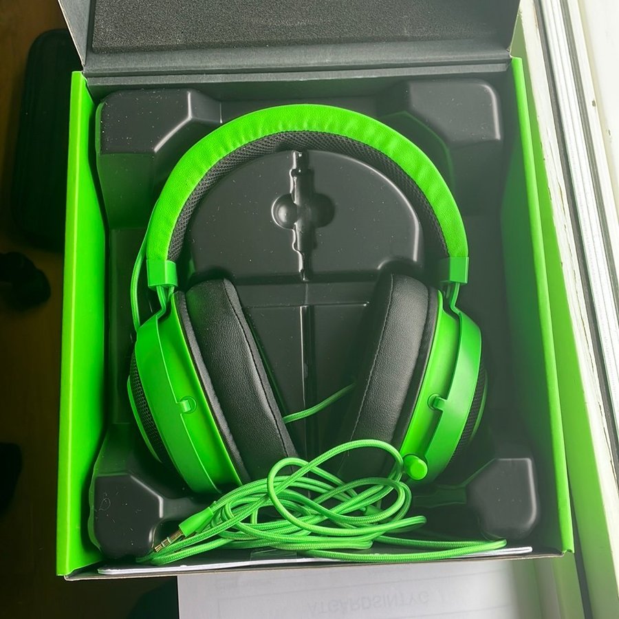 Se produkter som liknar Razer Kraken Gaming Headset på Tradera (696246883)