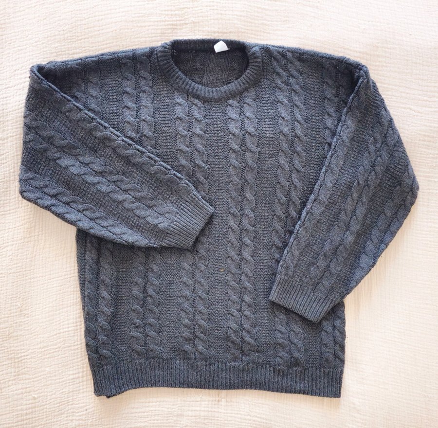 Vintage 1990s Dark Pine Green Cabl.. | Köp från Noguchi på Tradera ...