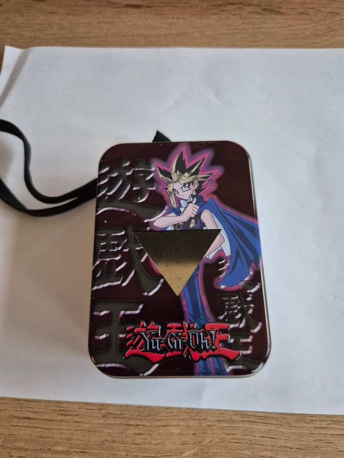 Yu-Gi-Oh! Plåtaska med halsband | Köp på Tradera (711994396)