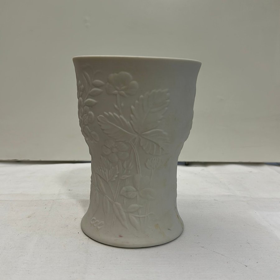 Arabia Finland Vintage Vas.Design Gunvor Olin-g.. | Köp på Tradera ...