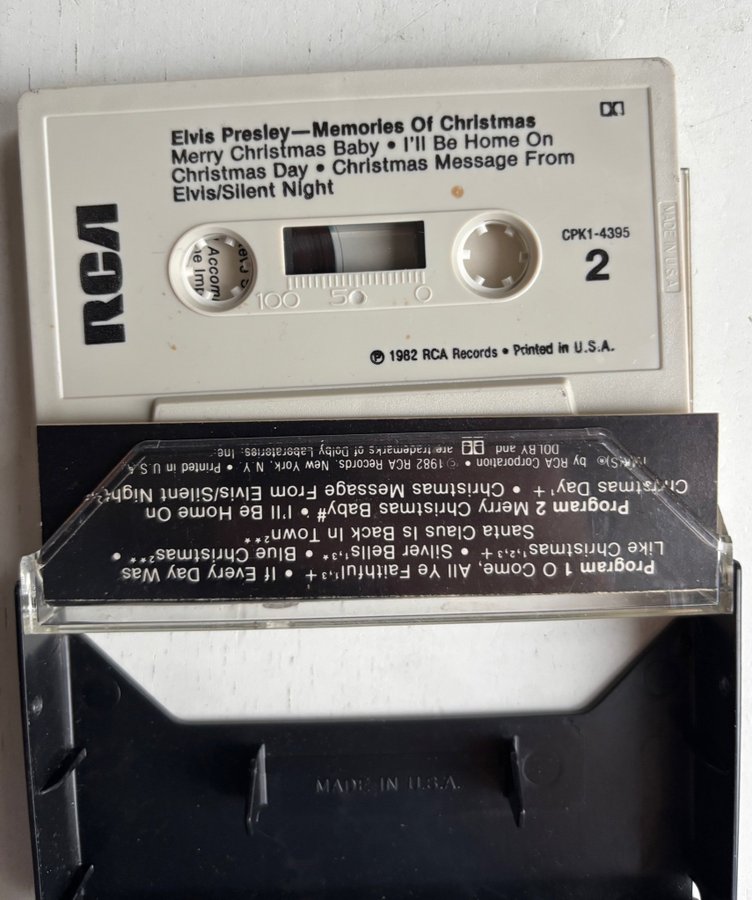 Elvis Presley - Memories Of Christmas Kassettband | Köp på Tradera ...