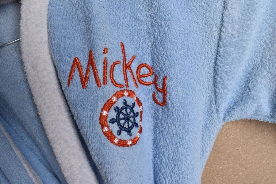 Se produkter som liknar Disney, Morgonrock, blå, Strl.. på Tradera ...