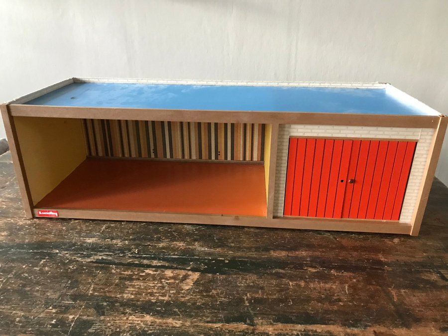 Lundby extension floor store